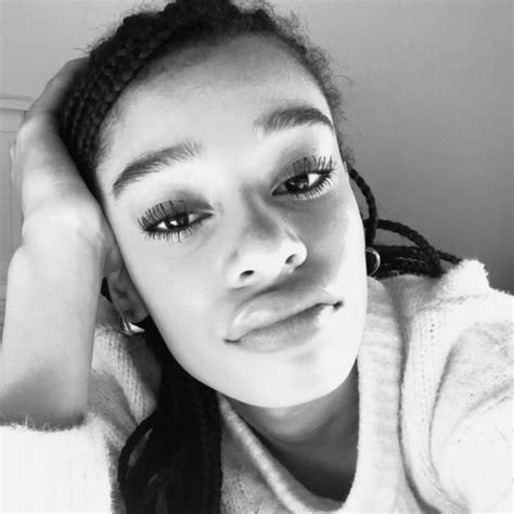 Mia Miafarai • Threads Say More