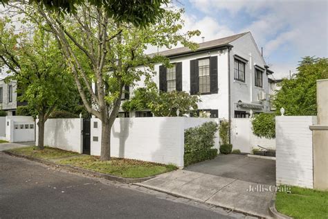 18 Devorgilla Avenue Toorak Vic 3142 Domain