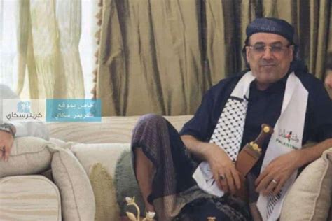 ظهور جديد للميسري متشحًا بشال فلسطين رسالة للإخوة