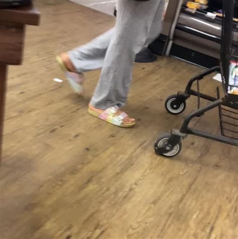 This Grey Sweats Vpl Dimply Cheeked Slim Thick Re Tumbex