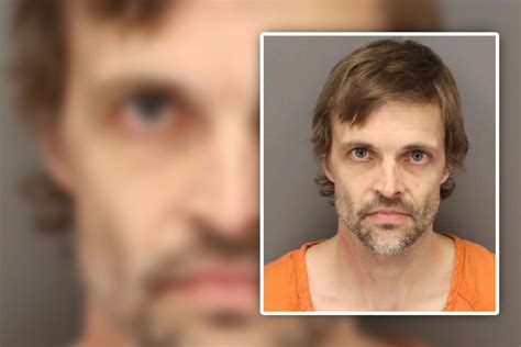 Nackter Lehrer Verhaftet Er Hatte Offenbar Sex Mit Einem Geb Ude