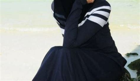 Inspirasi Gaya Cantik Hijab Plus Kacamata Photo Fimela Com