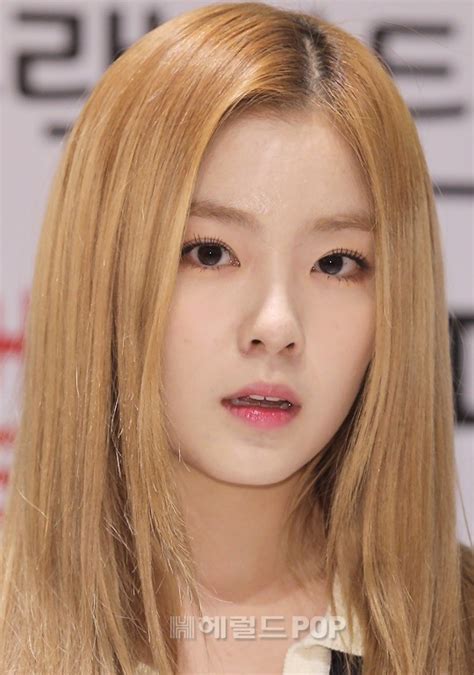 포토 아이린 헉 소리나는 미모~