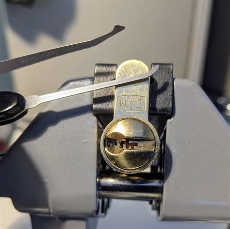 Opened My First Dom Rlockpicking