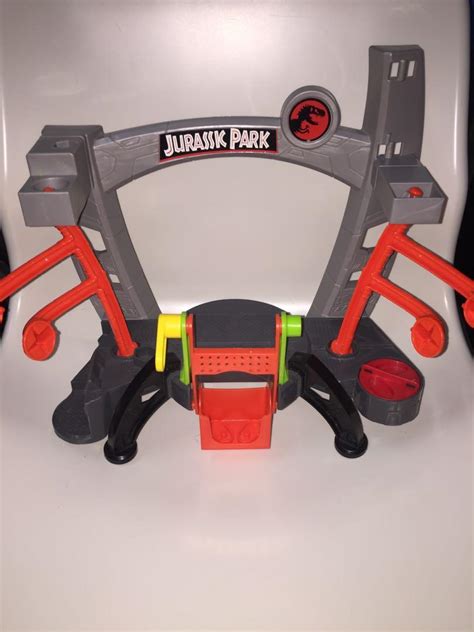 Jurassic Park Playset Hobbies And Toys Toys And Games On Carousell