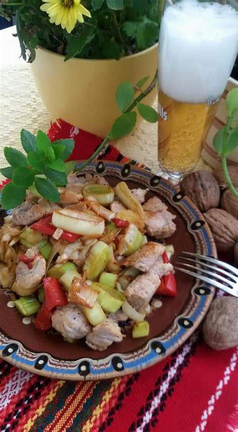 Пръжки с лук