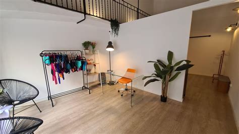 Pole Dancing Class Travel Buddies