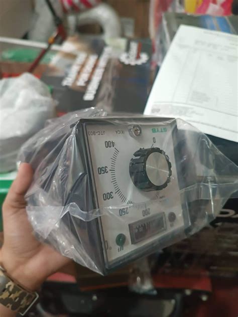 Temperature Controller Commercial Industrial Construction Tools Equipment On Carousell