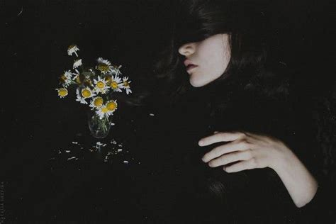 Найкраща реакція на ворожу критику — посміхнутися і забути — Володимир Набоков чай з корицею