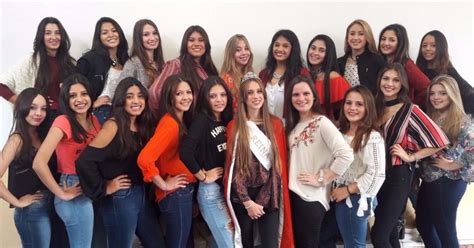 El Colegio Blaise Pascal Elige Su Reina