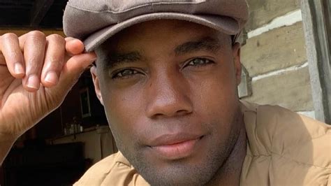 Met Officers Who Wrongly Arrested Sex Education Star Pepper Sprayed And Kicked Him Are Cleared