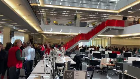 I Λ П F Λ Y On Twitter Rt Liamstack Happening Now Members Of The Nyguild Protesting