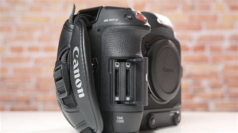 Canon Eos C70 Announced Bridging Cinema And Mirrorless Lines Cined