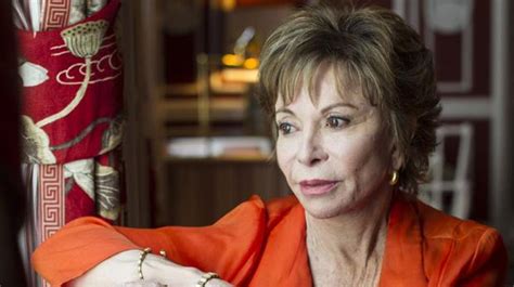 Isabel Allende Primera Escritora En Español En Recibir La Medalla De