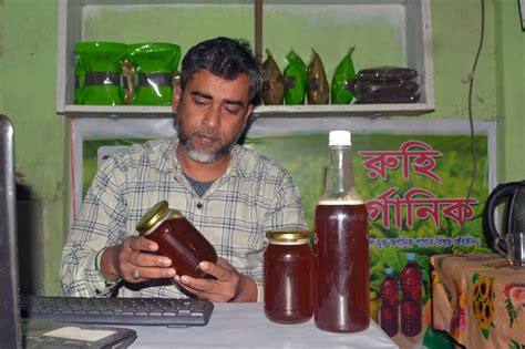 নিজের বলার মতো একটা গল্প ফাউন্ডেশন উদ্যোক্তা বিষয়ক প্রশিক্ষণ কেন্দ্র মধু হাজার বছরেও নস্ট