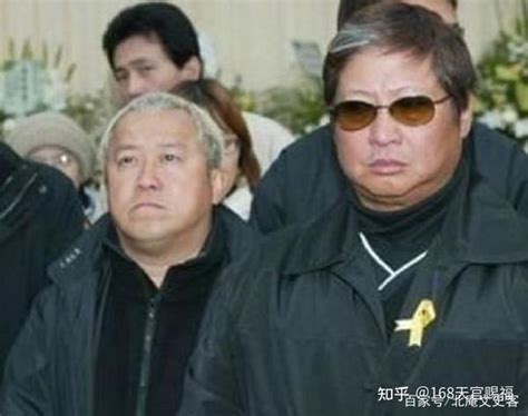 2003年亚洲飞人柯受良去世，数百明星参加葬礼，刘德华为其女送嫁 知乎