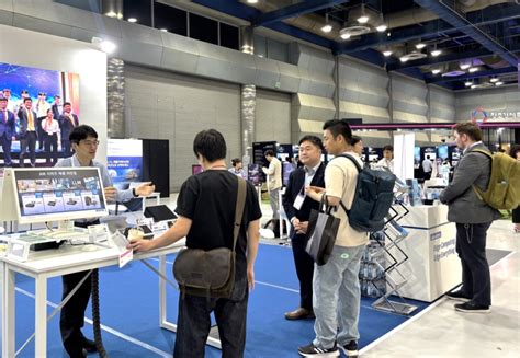 어드밴텍 넥스트라이즈2025서 엣지 Ai·로보틱스·의료 솔루션 공개