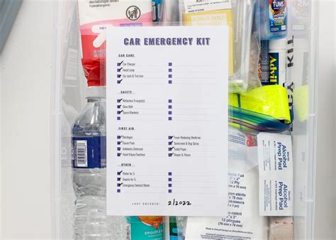 How To Assemble A Car Emergency Kit With Printable Checklist