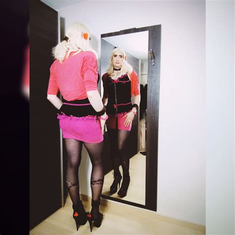 Mirror Mirror on the wall... : r/crossdressing