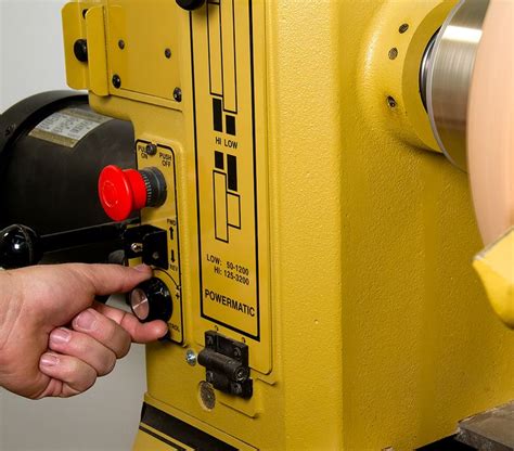 Determining The Safest Lathe Speeds For Woodturning