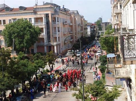 ბათუმში ფესტივალი „ოქროს დელფინი“ გაიხსნა [ვიდეო] Batumelebi • ბათუმი • Batumelebi Ge