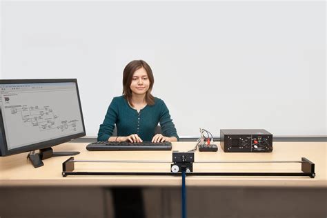 Linear Servo Base Unit With Inverted Pendulum Quanser