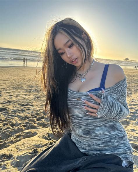 350 Annie Zheng And Pretty People Ideas To Save Today Cosplay Woman