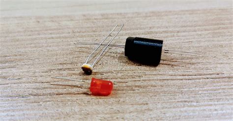 Tube For Diy Optocoupler Led Ldr Par P2baron Téléchargez Gratuitement Un Modèle Stl