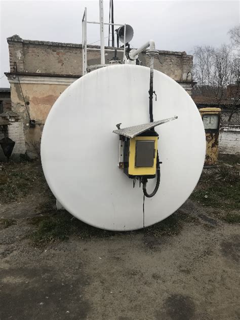 Паливозаправний пункт в комплекті резервуар для зберігання нафтопродуктів обємом 20000 л