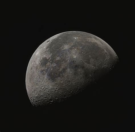 과학 달 달 과학 달 지질학 달 크레이터 달 탐사 달 표면 달빛 달을 관찰하다 달의 위상 달의 질감 달의 특징 달의 풍경 망원경 반달 반쯤 밝음