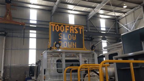 Vehicle Mounted VMS Designed For Traffic Control Road Works Trucks