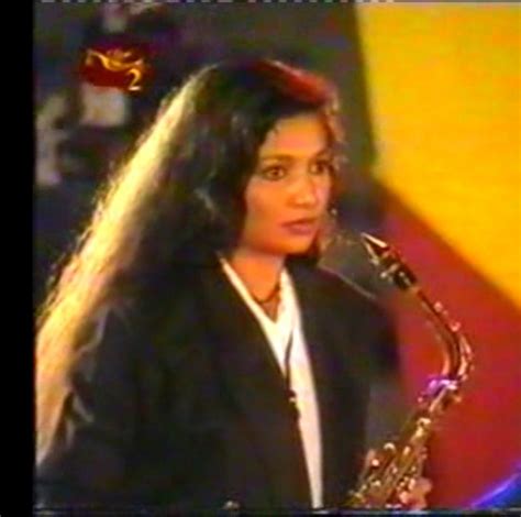 Digital අවකාශය තුල මවිසින් Dr Rohana Weerasinghe Facebook