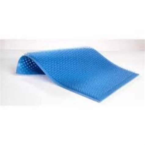 Blue Rectangular Silicone Mat For Surgical Instruments Size 4x9 Inch