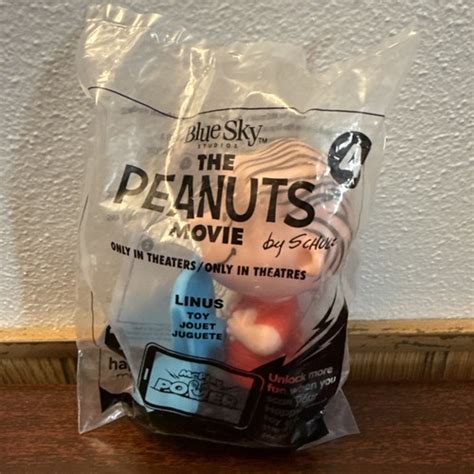 2015 Mcdonalds Blue Sky Studios The Peanuts Movie Linus 4 Figure New
