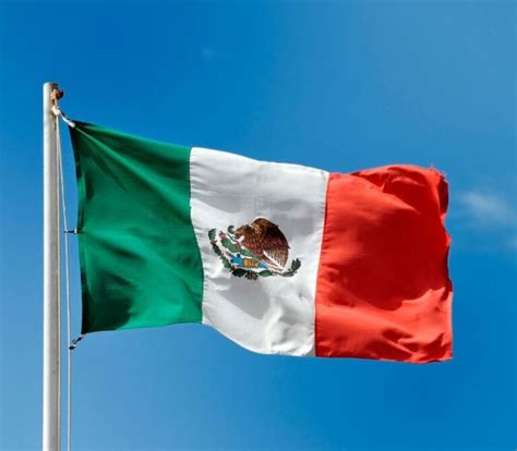 🇲🇽 Meanings Of The Mexican Flag Colors Symbolism History