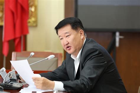 Ажнай Д Бат Эрдэнэ нарын гурван гишүүнийг чөлөөлөх саналыг УИХ д хүргүүлжээ