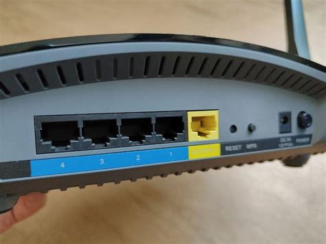 D Link DIR 1960 EXO AC1900 Smart Mesh Wi Fi Router Computers Tech Parts Accessories