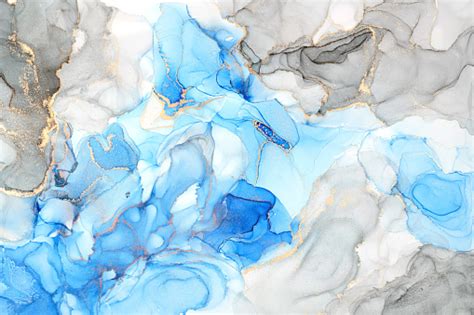 알코올 잉크 기술의 천연 고급 추상 유체 예술 그림 부드럽고 꿈꾸는 벽지 투명한 파도와 황금 소용돌이를 만드는 색상의 혼합물 포스터용 기타 인쇄물 건강관리와 의술에 대한