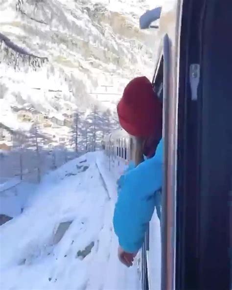 کلیپ برفی برای وضعیت دخترانه