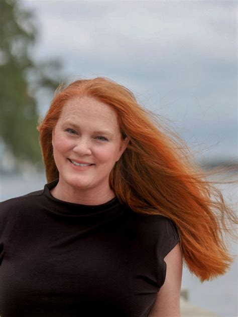 About Tia TIA LEVINGS