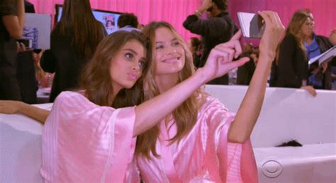 Tips To Take A Perfect Selfie Asianet Newsable