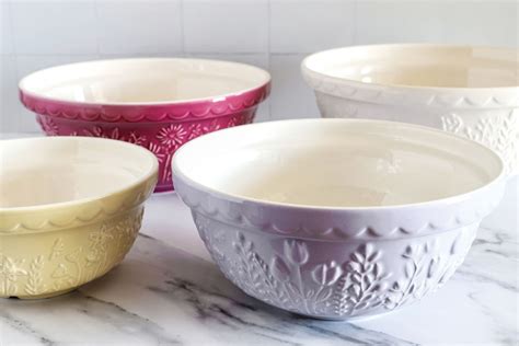These Sweet Mason Cash Mixing Bowls Make The Best T For Bakers