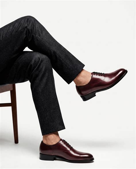 Oxford Shoes In Burgundy Leather