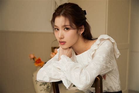 Sana X Lenina Bonjour To Love Lenina 24 Spring Collection Kpopping