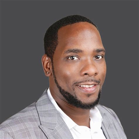 Desmond Mcclinton Licensed Real Estate Agent Austin Tx