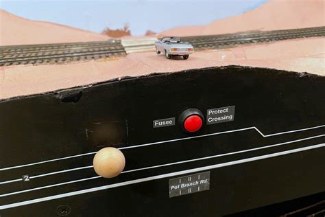 Protecting Model Train Grade Crossings With Simulated Fusees St