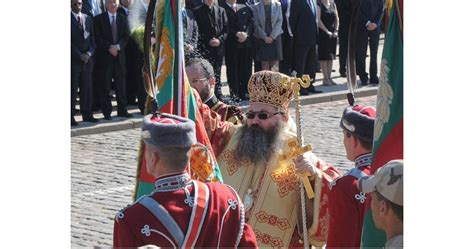 Викарият на дядо Максим на диета свали 20 кила