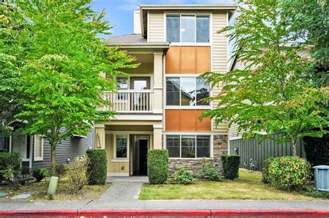 10008 12th Dr Se Everett Wa 98208 Redfin