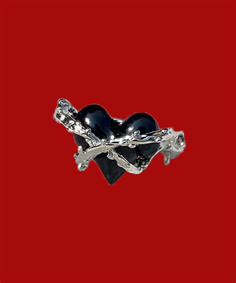 Black Heart Cross Kitsch Ring 블랙 하트 크로스 키치 가시 체인 빈티지 하이틴 유니크 오픈 링반지 에이블리