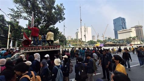 Fakta Fakta Unjuk Rasa Bem Si Di Jakarta Yang Berakhir Ricuh